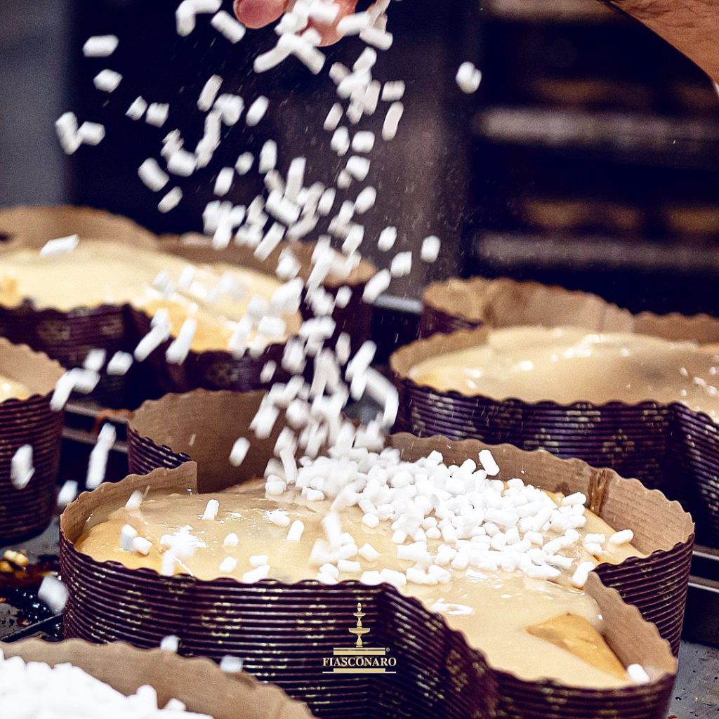 Italian Colomba Cake: A Sweet Tradition | Vorrei Delicious Italian Food ...